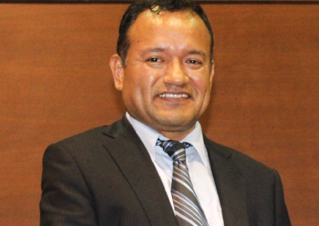 Dr. César Sáenz: Mineras tienden a resolver conflictos sociales con ...