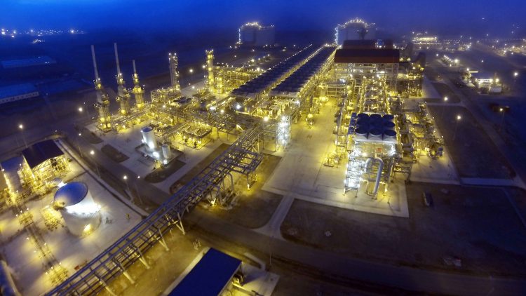 🏼 Shell prevé mejores volúmenes de GNL y de productos petrolíferos en ...